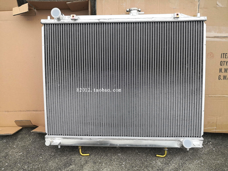 三菱帕杰罗 猎豹V68/V73/V75/V77/V87/V93/V97 改装全铝加厚水箱