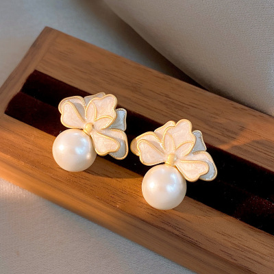 法式复古滴油花朵珍珠耳环