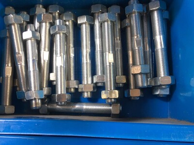 收割机久保田连接杆双头螺丝