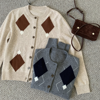 绵羊毛高端复古菱格纹开衫