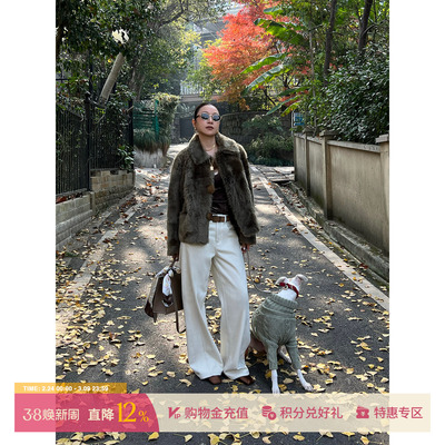 IMMI拉贡羊绒翻领毛球扣外套