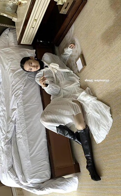 LONSLAN褶皱绑带上衣连衣裙套装