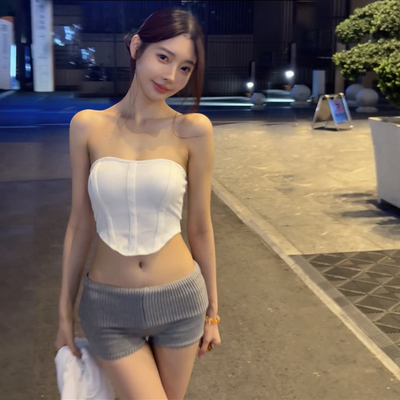 白色抹胸上衣女性感小吊带甜辣背心辣妹露脐美背裹胸西装内搭外搭