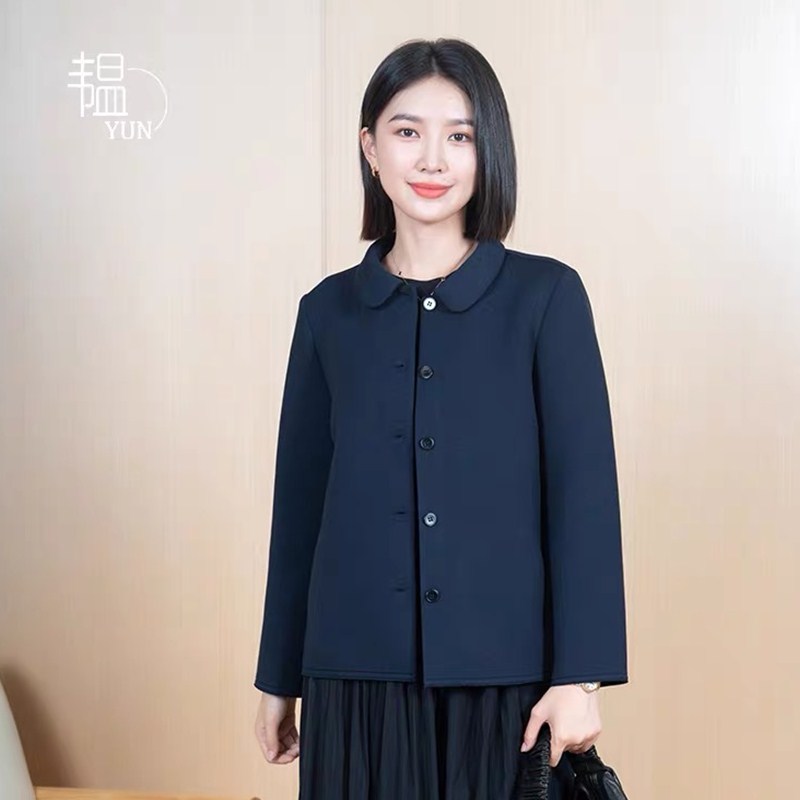 YUN韫2024秋新款翻领单排扣休闲百搭减龄液态棉小西装外套女 3796