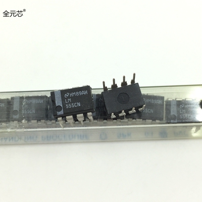 LM555CN 芯片直插八脚 DIP8 计时器和振荡器IC集成电路