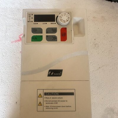 SUNYE日业变频器 型号 E500-4T5R5B 功能正常( 议价）