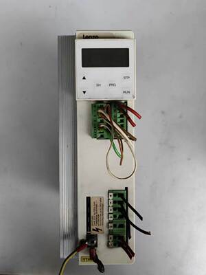 Lenze伦茨变频器33.8203-E自带8201BB面