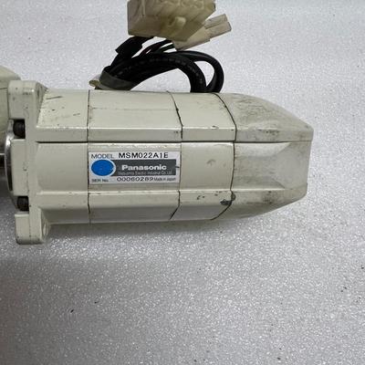 MSM022A1E伺服电机，原装拆机，有一台轴转不动(询价）