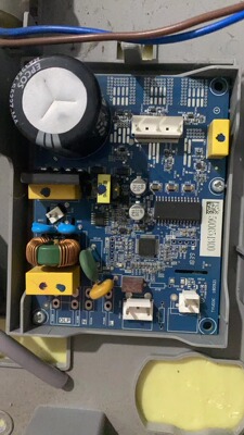 适应伊莱克斯冰箱压缩机驱动板变频板ZSE4082YGA控制主板VTB1113Y