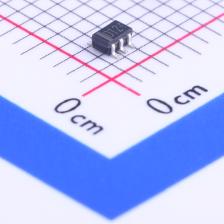 UMD12NTR 数字晶体管 1个NPN,1个PNP-预偏置 100mA 50V