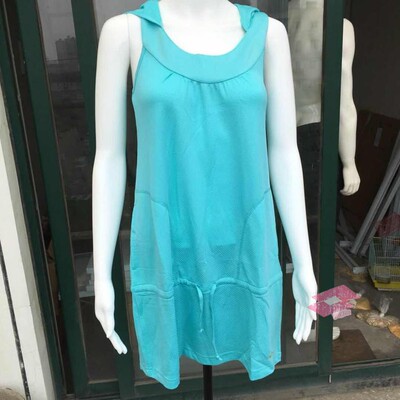 乐途速干防晒连帽长裙连衣裙