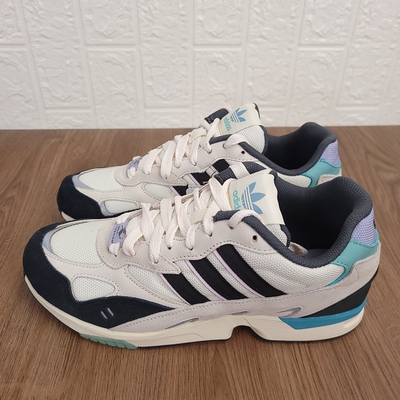 阿迪达斯男女时尚百搭运动休闲鞋