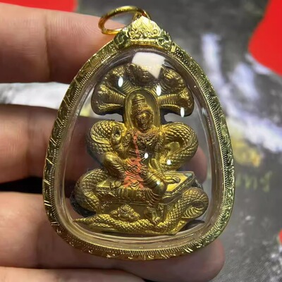 阿赞初大皇帝泽镀金双面贵模吊坠