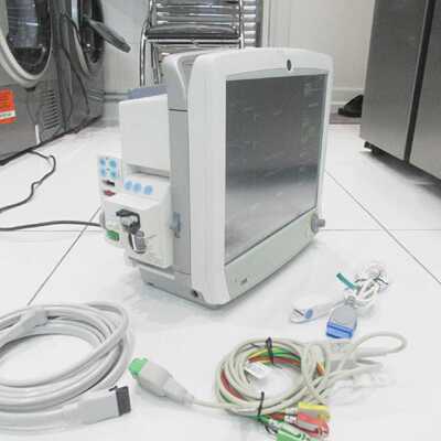 GE CARESCAPE B650 PATIENT ANESTHESIA CARE 2 MONITOR ECAIOVEP