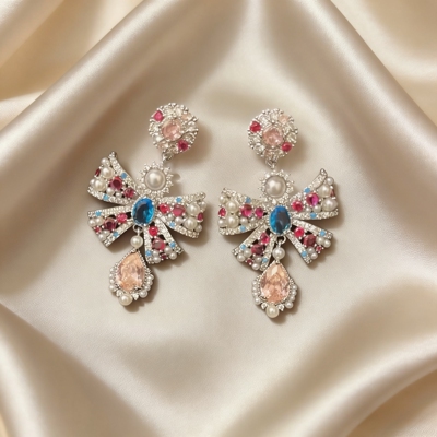 瑞士 Francesca重工钻石蝴蝶结耳环轻奢小众气质耳钉百搭耳饰显白