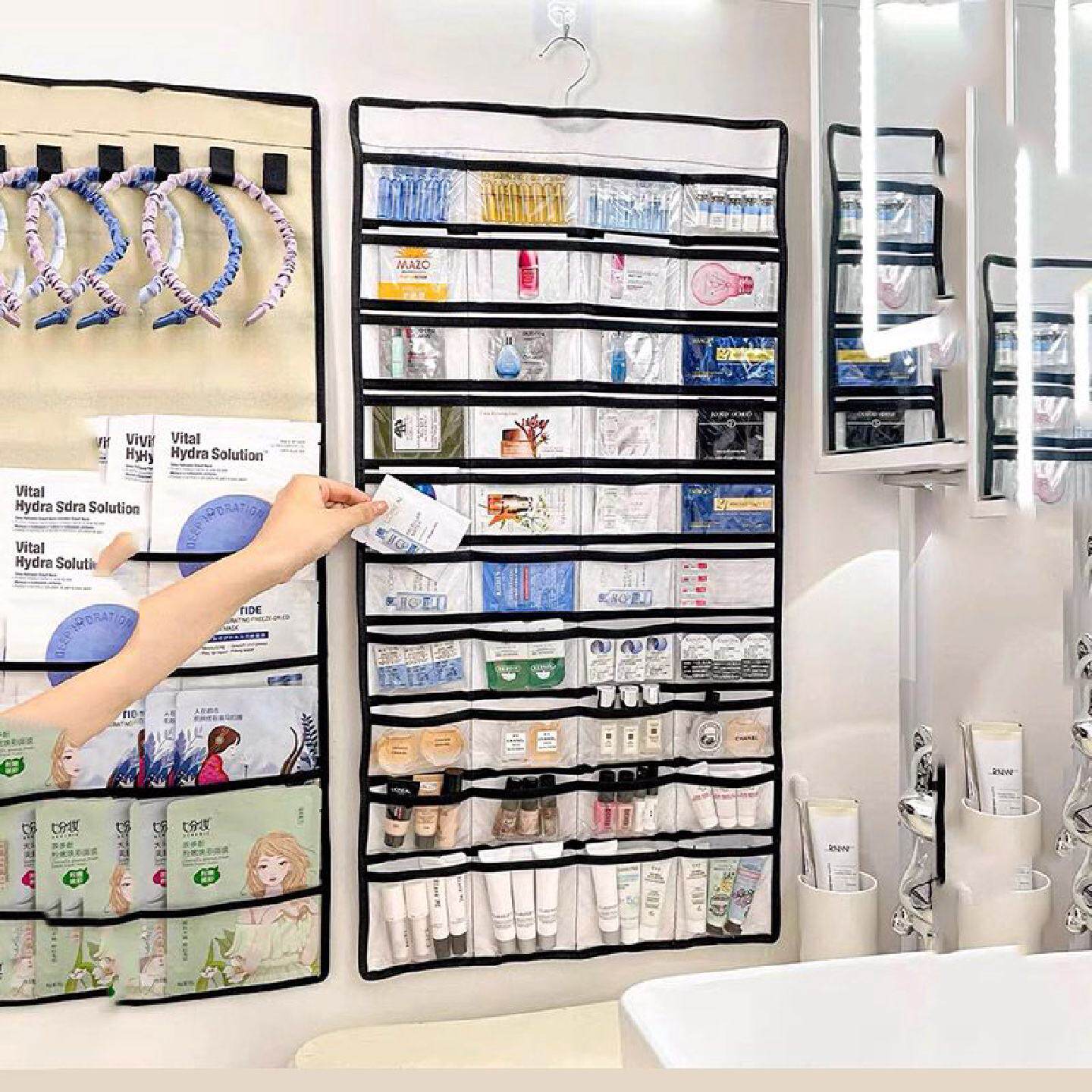 家用壁挂式浴室化妆品小样收纳盒粉饼精华面膜收纳袋护手霜置物盒