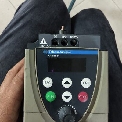 议价Inverter Atv11hu18m2a Actual Product Photographed Condit