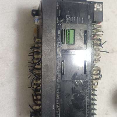 《议价商品》欧姆龙CP1E-N60DR-A PLC一套