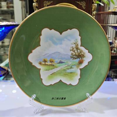 英国产Royal Worcester镏金精骨瓷全手绘绿釉乡村风景装饰盘中古