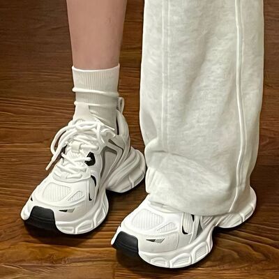 老爹鞋女款2026新款春夏季透气网面小白鞋学生轻便shoes women