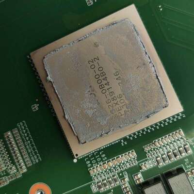 议价博科芯片PEX89144B0-2+BROADCOM+SS26可维修