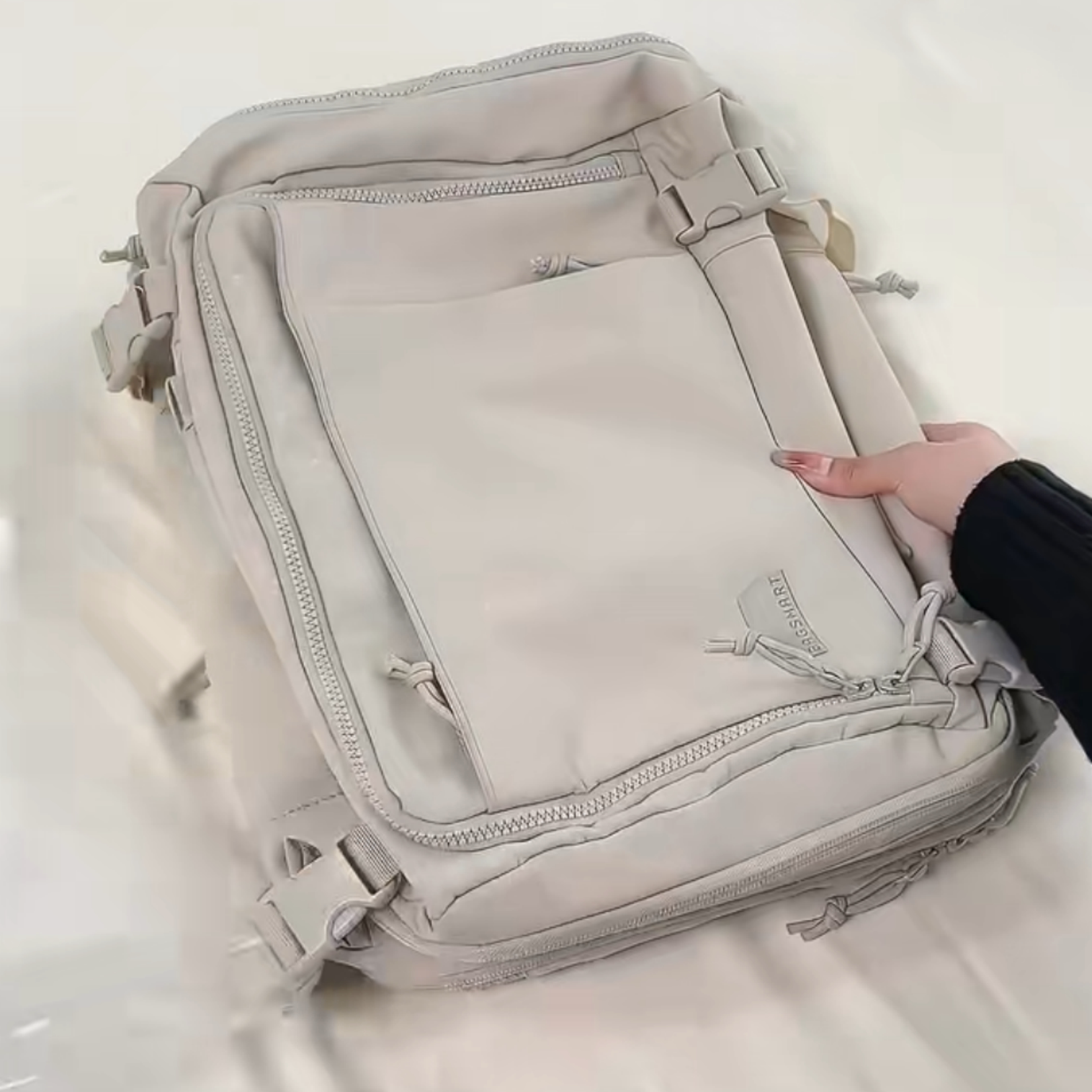 旅行双肩包大容量随行仓背包轻便出差电脑包高颜值外出书包男款