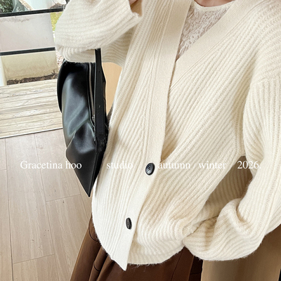 GRACETINA HOO-冬15羊毛法式坑条软糯羊毛真牛角扣慵懒毛衣ZA3318