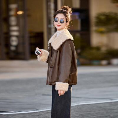 羊羔保ZYI799K暖套外女冬新款高级感休闲小个子季拼毛接皮毛一体