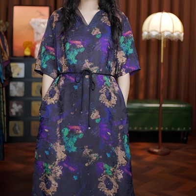 彩绘烟火V字领高端大气连衣裙大气柜子款