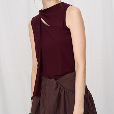 PIECE MIND领口系不规则带氛围感无袖针织上衣