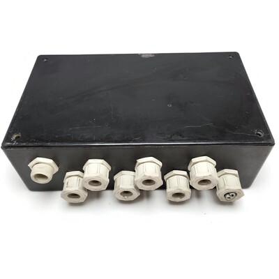 Seamate S4391 NMEA Buffer. 22~36 Volts DC. One In Six Out