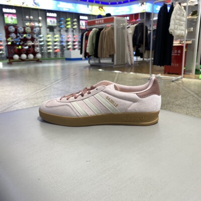 阿迪达斯三叶草女子2025春新款GAZELLE经典丝绒休闲德训鞋JR0232