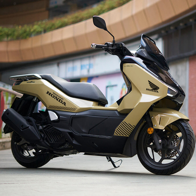 适用本田NWG150车头翅膀拉花贴纸