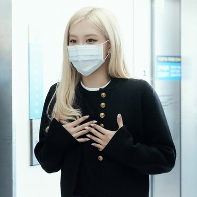 Blackpink朴彩英ins同款外套