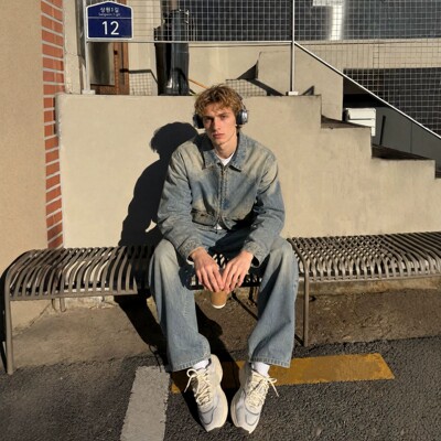 Loneliner重水洗做旧直筒牛仔裤
