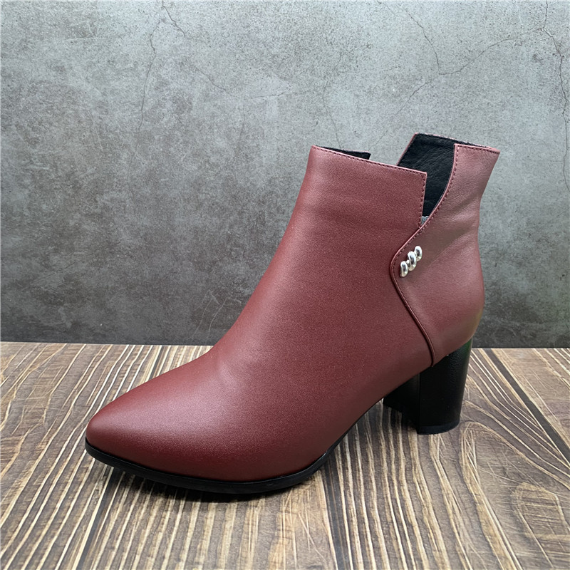 短靴半高跟中年妈妈款冬天短筒靴子妇女酒红半筒中跟皮鞋气质粗跟_虎窝淘
