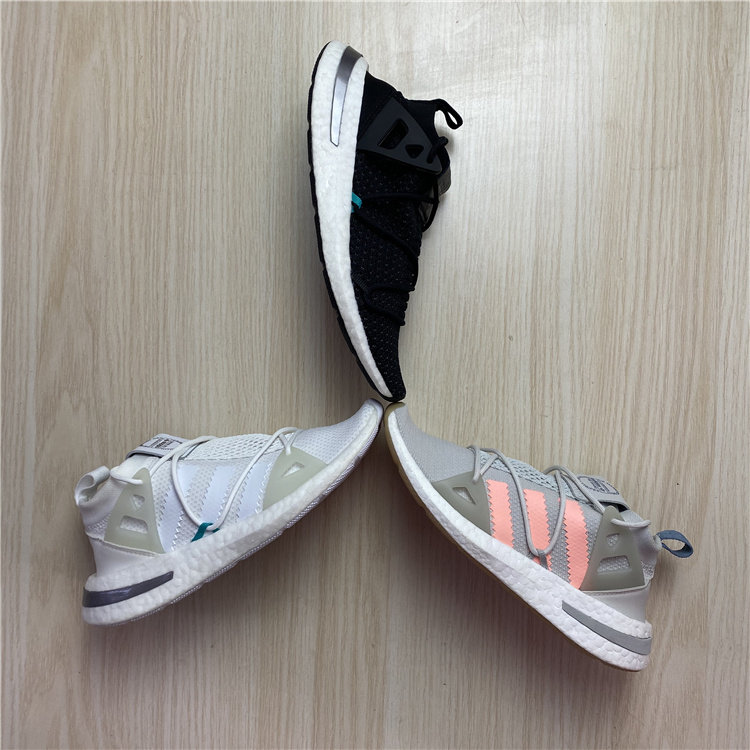 Adidas三叶草 ARKYN女子BOOST休闲跑鞋 B37071 F33902 B28123_虎窝淘