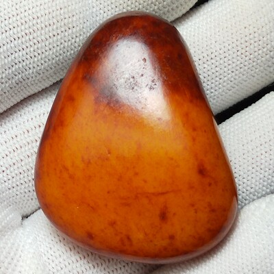 48.90克红黄沁籽料原石A03天然新疆油润肉细鸿运当头手把件吊坠