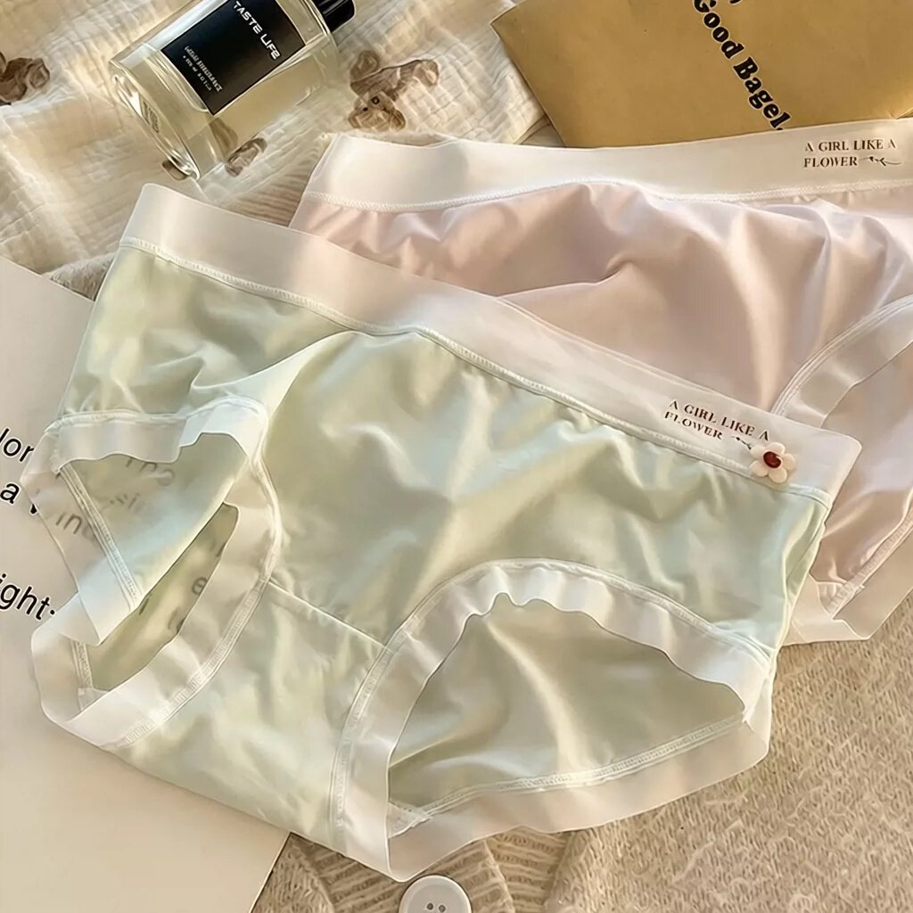 速干内裤女冰丝无痕夏季亲肤薄款甜美少女纯棉亲肤裆三角面膜短裤