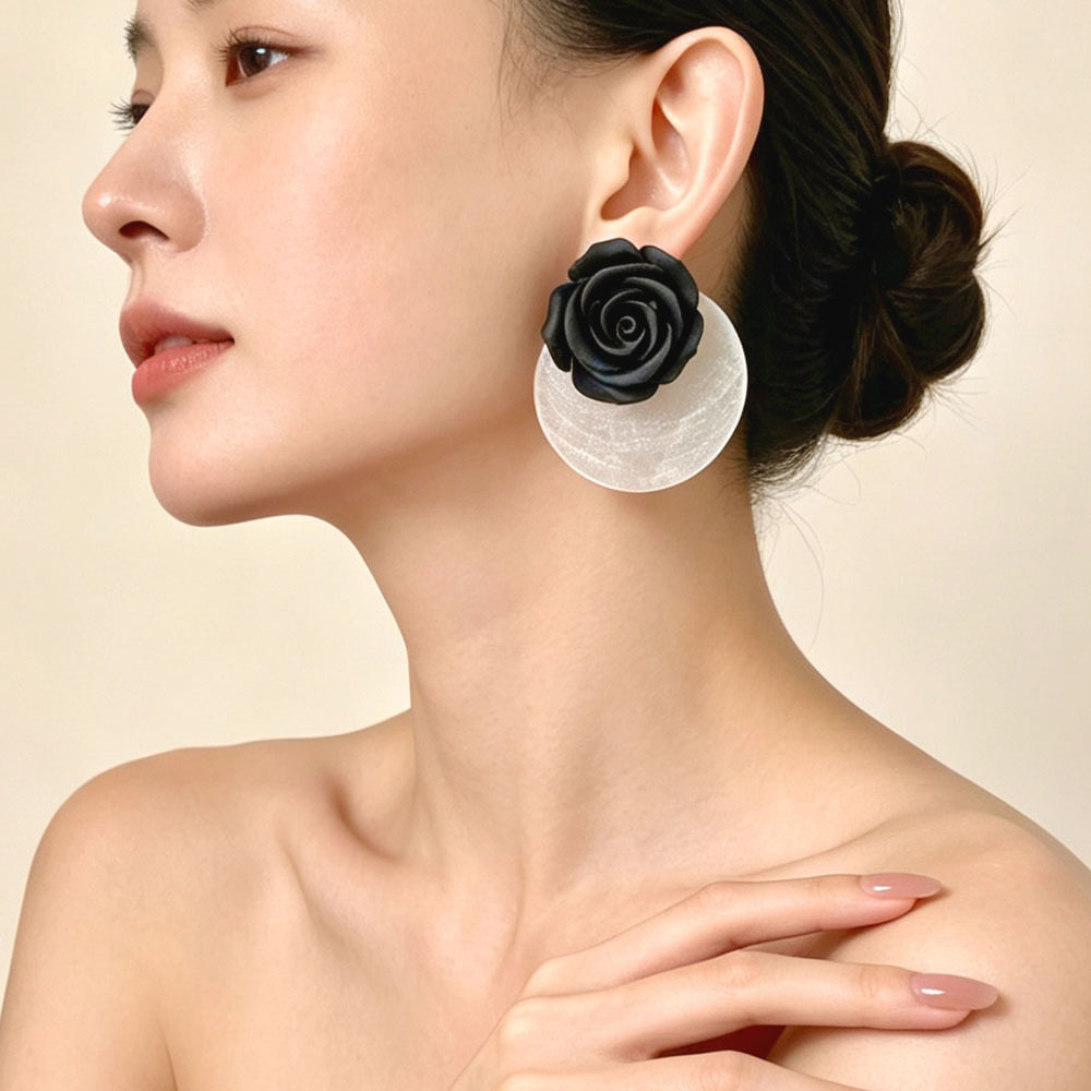 时尚个性夸张黑色玫瑰贝壳耳环女小众高级感独特漂亮耳钉气质百搭