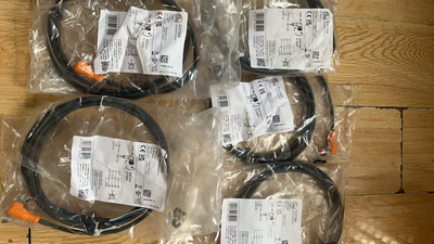 易福门EVC529传感器原装线缆M12 2米 带屏蔽线