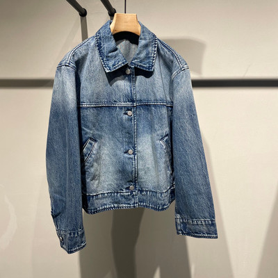 LESS女装国内商场2025冬季专柜正