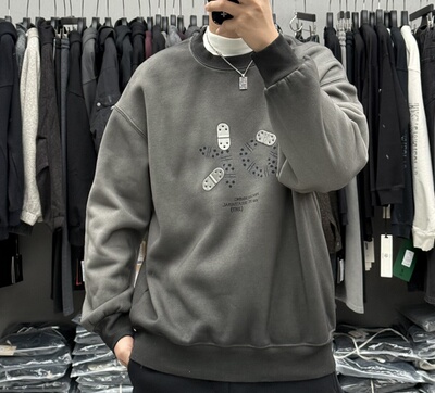 三朋冬季男扎染渐变色做旧个性贴片拼接加绒卫衣美式宽松保暖上衣