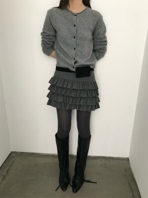 waitmore设计感百褶荷叶边显瘦半身裙2025冬季甜美百搭A字短裙女