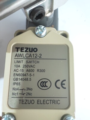 特佐AWLCA12-2微动开关限位开关 TEZUO行程开关