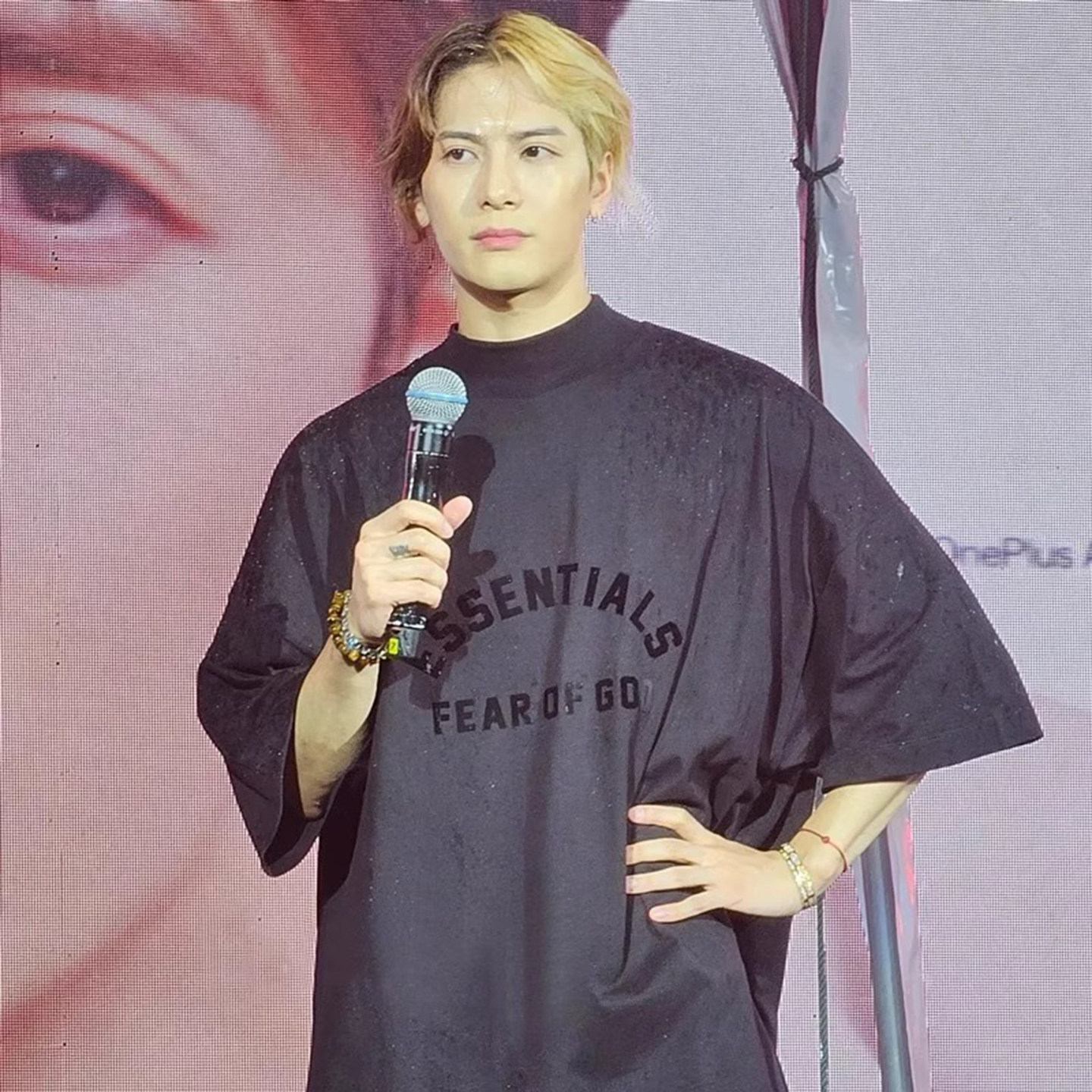 正品现货FOG Fear of God Essentials 23款圆弧形logo宽松短袖T恤