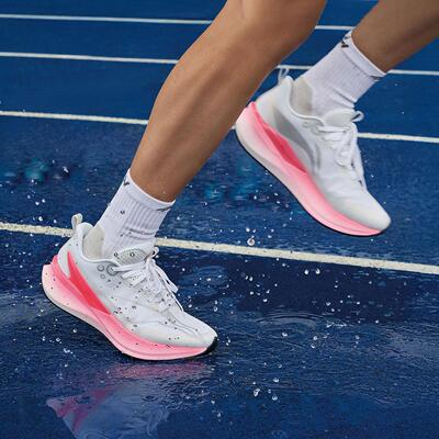 李宁正品赤兔8 PRO女子反光䨻丝减震透气支撑竞速训练跑鞋ARPV016