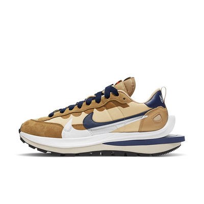 Nike解构卡其男款低帮运动跑鞋