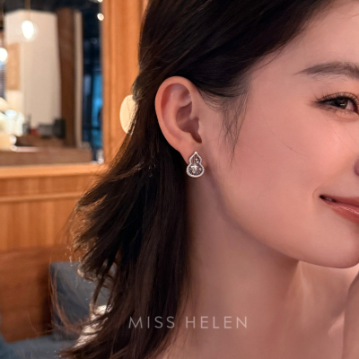 MISS HELEN福芒光里 耳钉女蚊香盘耳夹简约通勤设计轻奢生日礼物