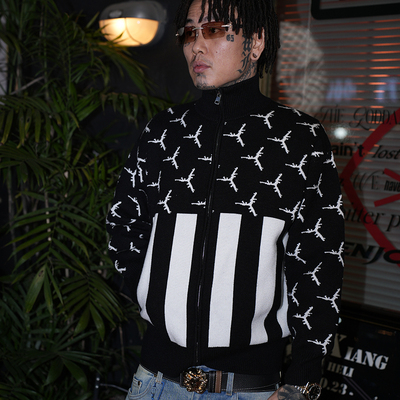 TGFCLUB 美式嘻哈说唱街头满底提花条纹LOGO立领开衫拉链毛衣外套